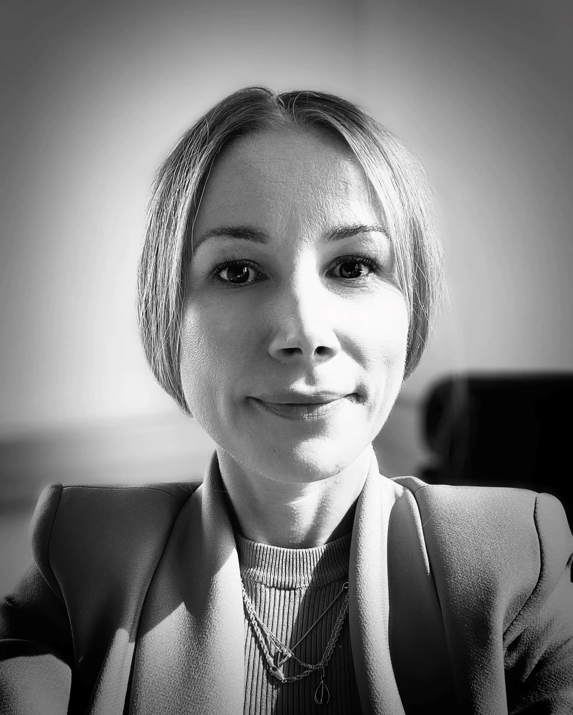 Kontakta oss - Inredning av butik, restaurang och hotell